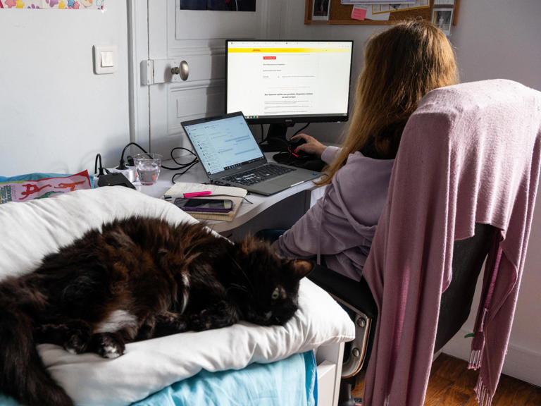 My medical condition makes it risky for me to work in an office. For ... My medical condition makes it risky for me to work in an office. For ...