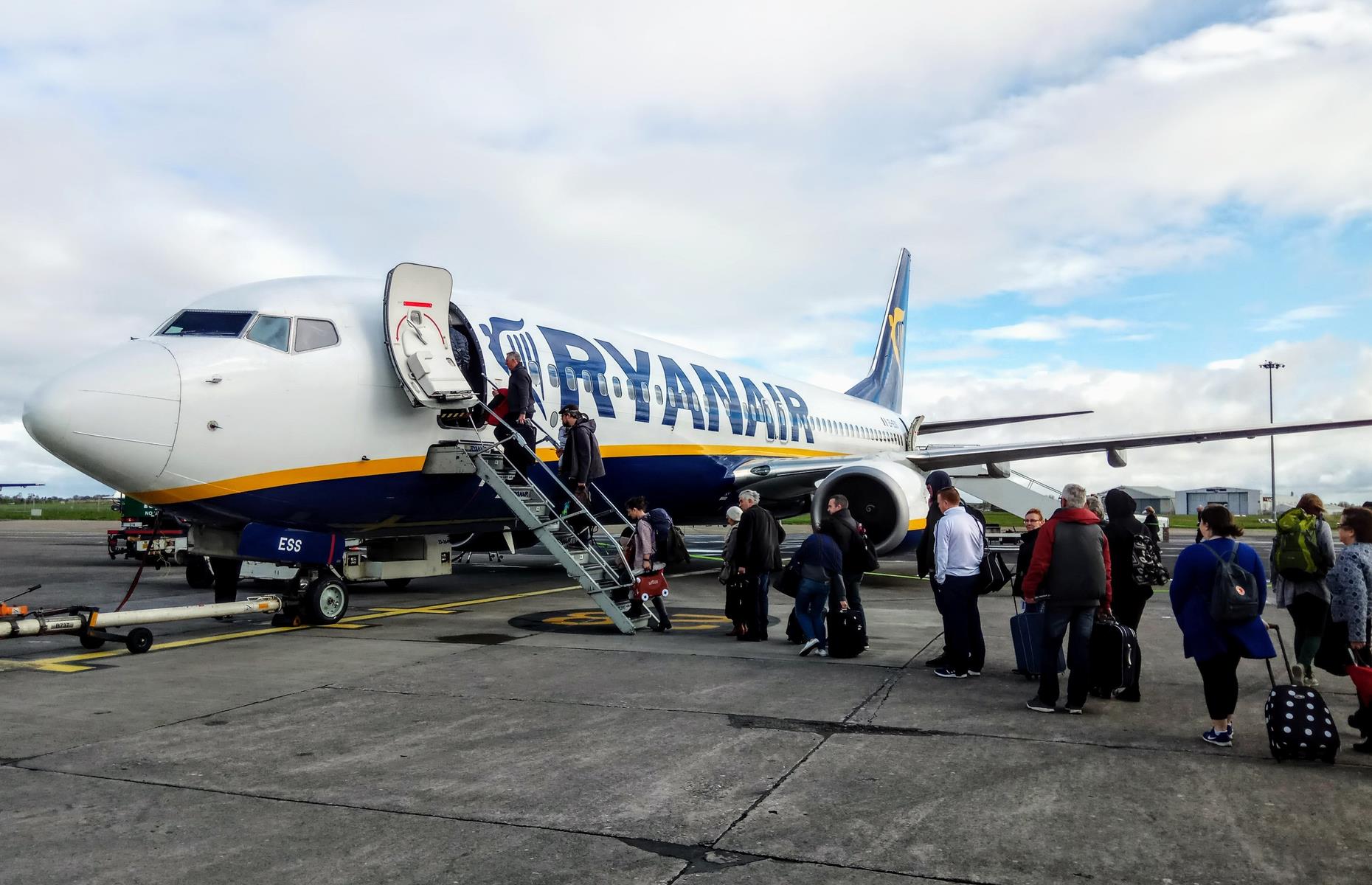 Incredible photos show how air travel has changed in 100 years