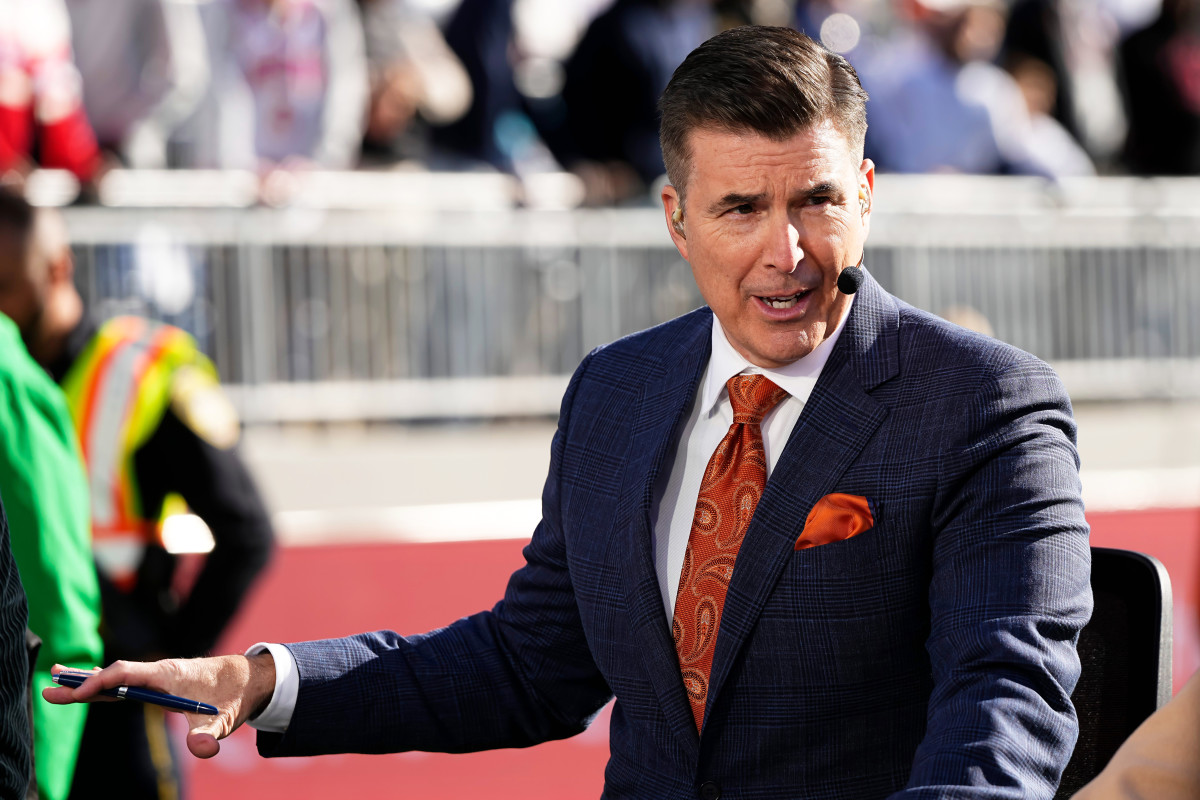 Rece Davis Predicts Winner of No. 9 Oregon-No. 20 Iowa on Saturday