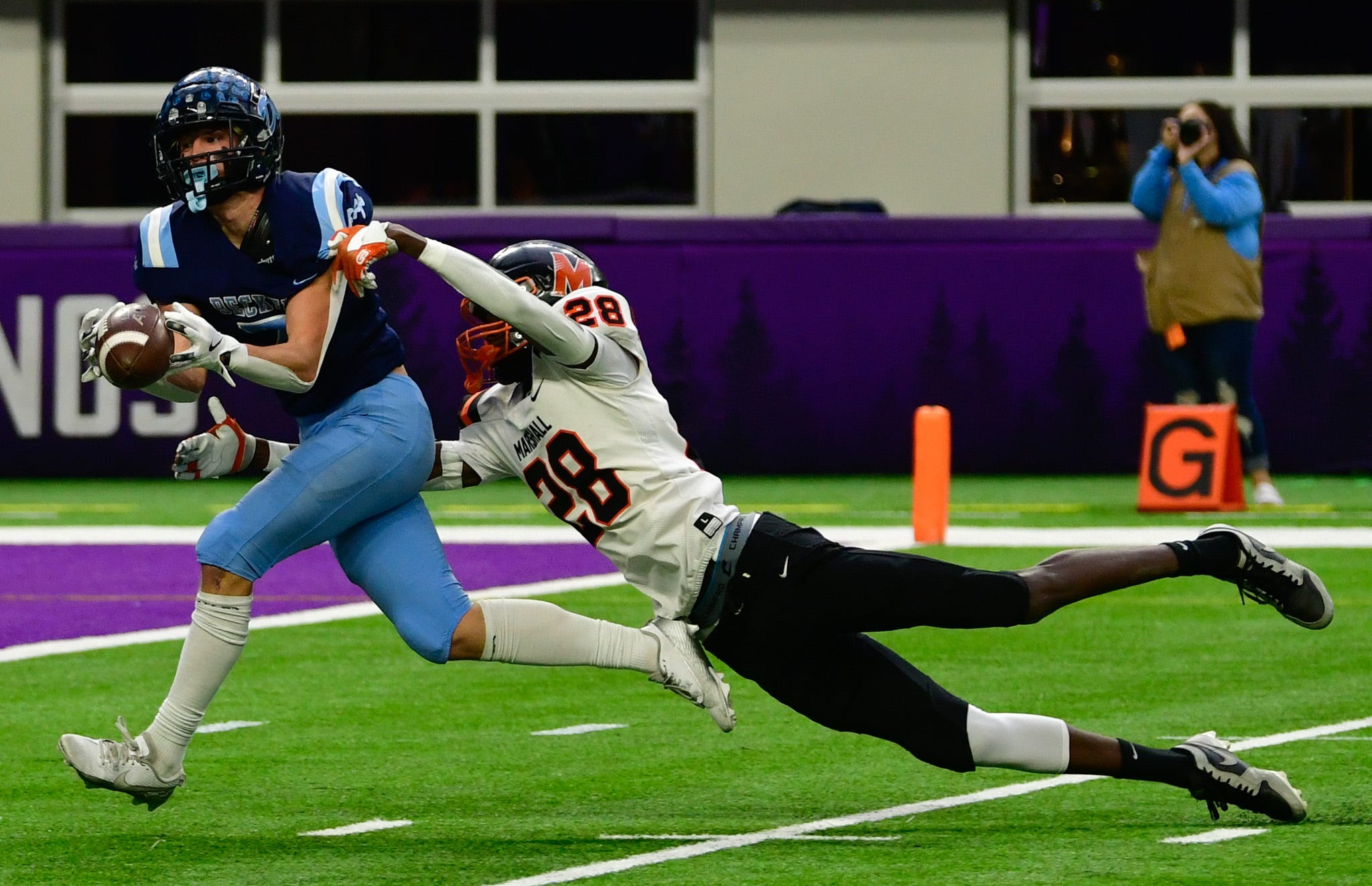 Becker wins Class 4A football semifinal: to play for fourth program ...