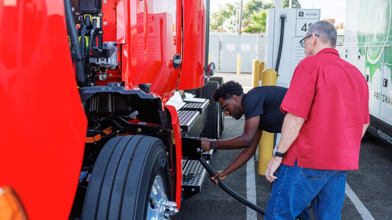 How Do You Charge Electric Commercial Vehicles? Call Voltera