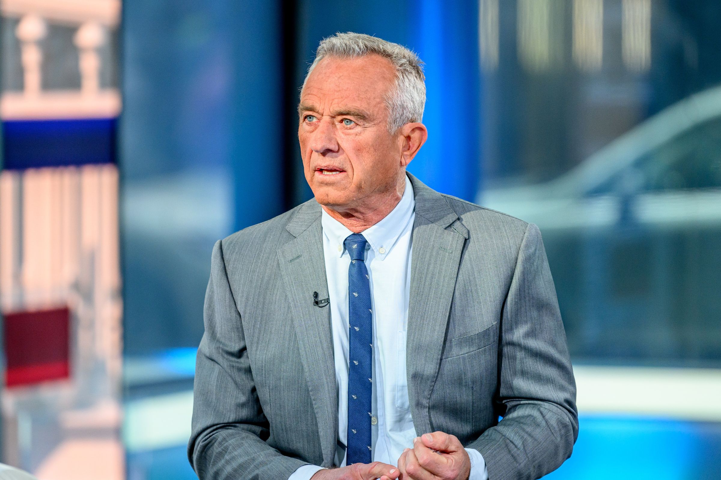 Caroline Kennedy and the Kennedy family's views on RFK Jr. over the years