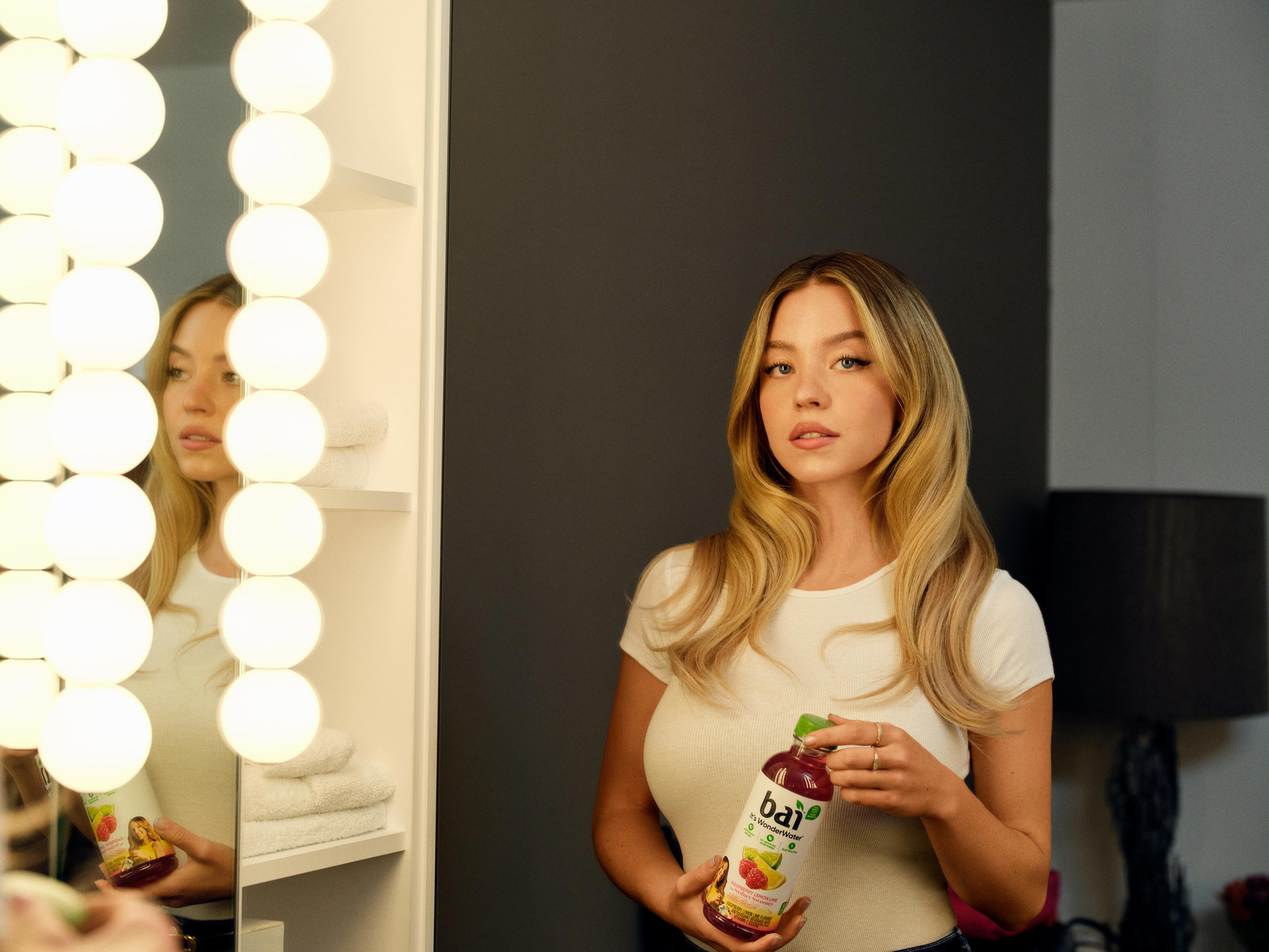Sydney Sweeney dishes on her favorite rom-com, the best jeans and what ...