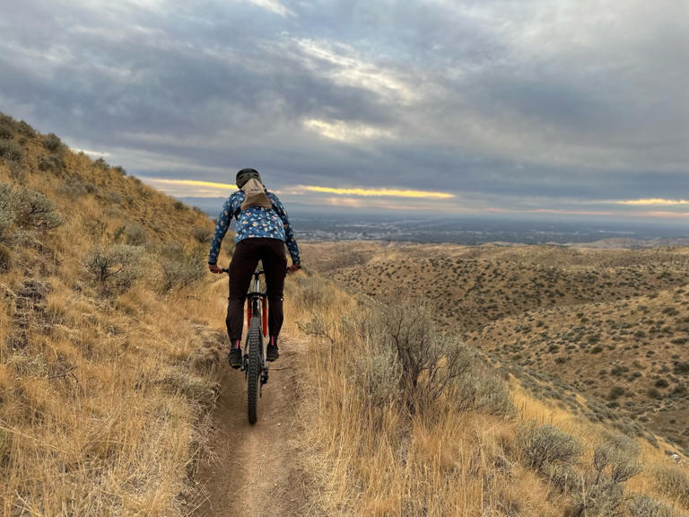 What To Wear Mountain Biking: A Beginner's Guide