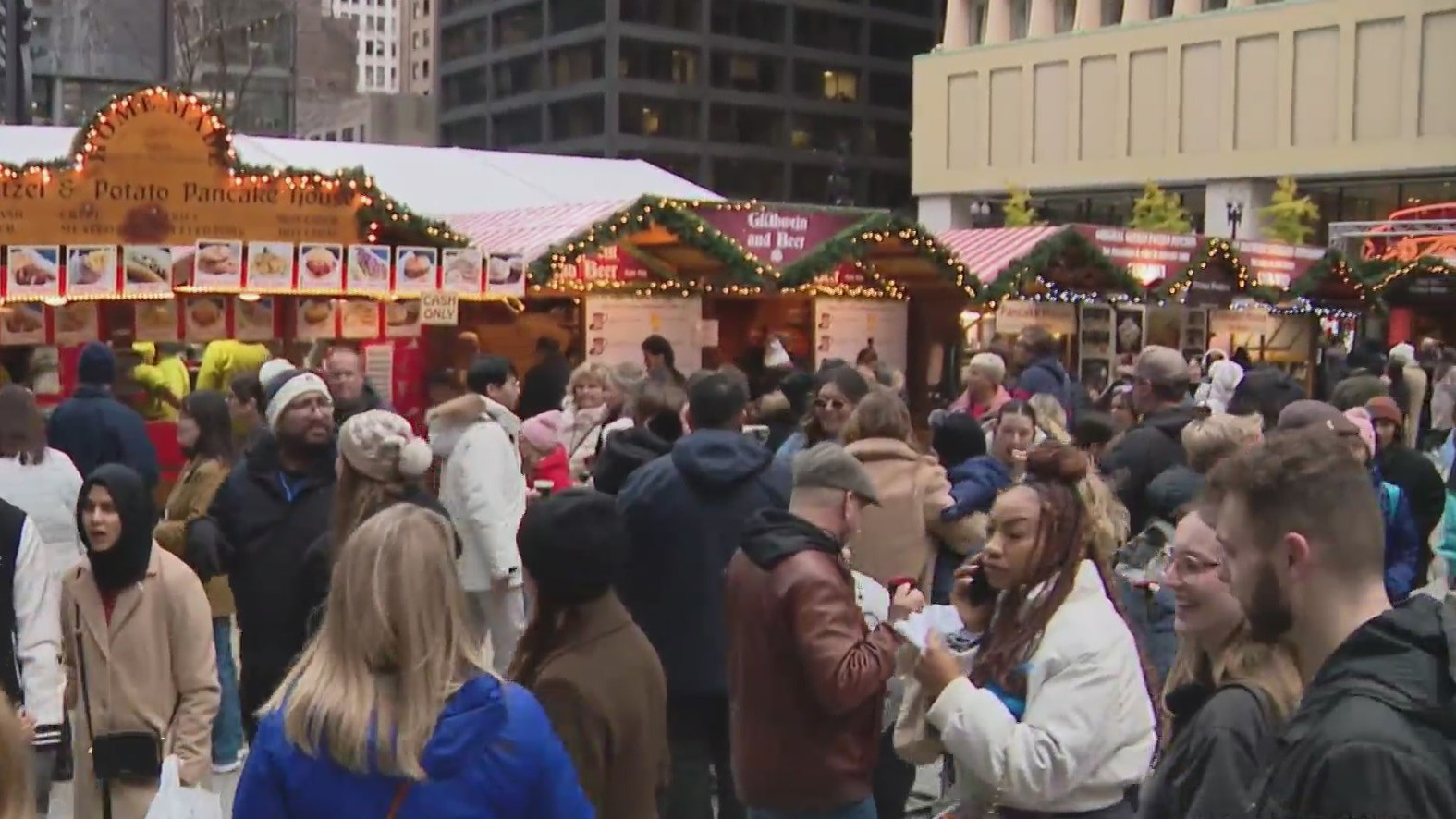 Annual Christkindlmarket festivities begin in Chicago's Daley Plaza Annual Christkindlmarket festivities begin in Chicago's Daley Plaza