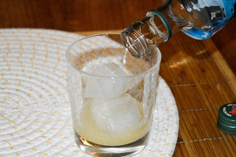 Cosatu welcomes ban on alcohol advertising
