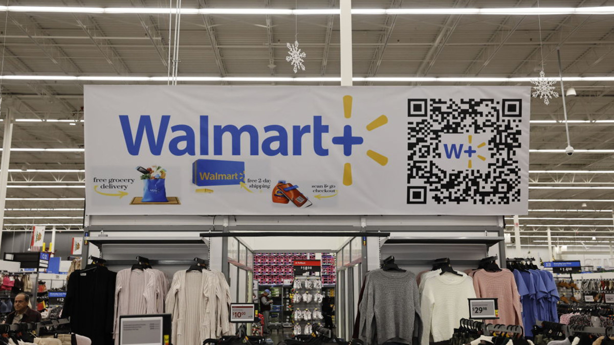 Walmart is selling a $280 rolling tool chest for $129 that's 'simple to ...