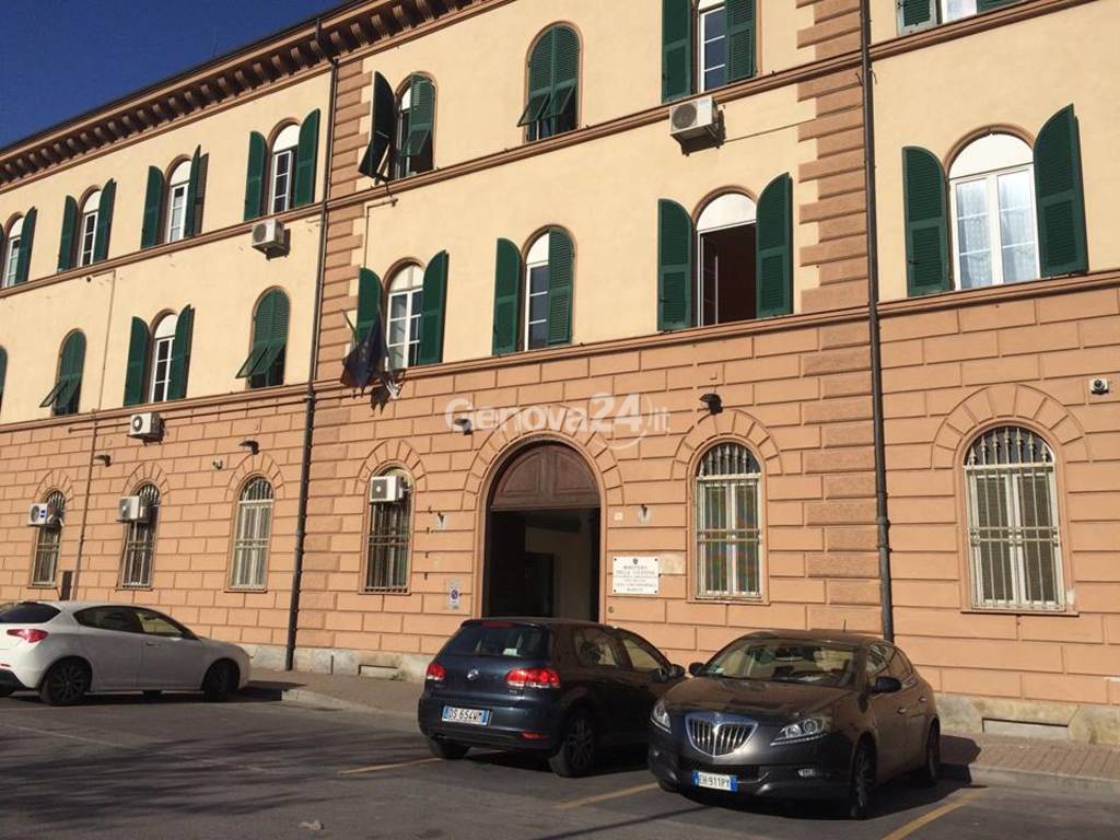 Carcere di Marassi, Sappe: “Situazione critica, lanci di droga e ...