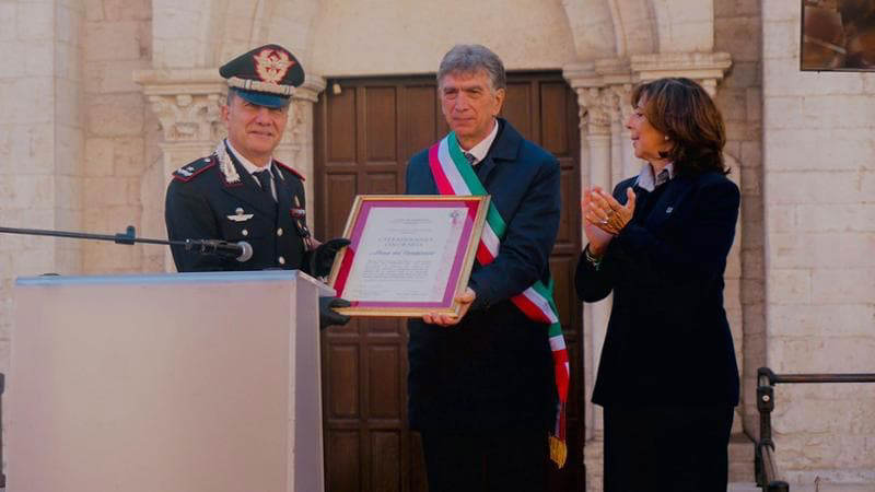 All’Arma dei Carabinieri la cittadinanza onoraria di Barletta. “Un ... All’Arma dei Carabinieri la cittadinanza onoraria di Barletta. “Un ...