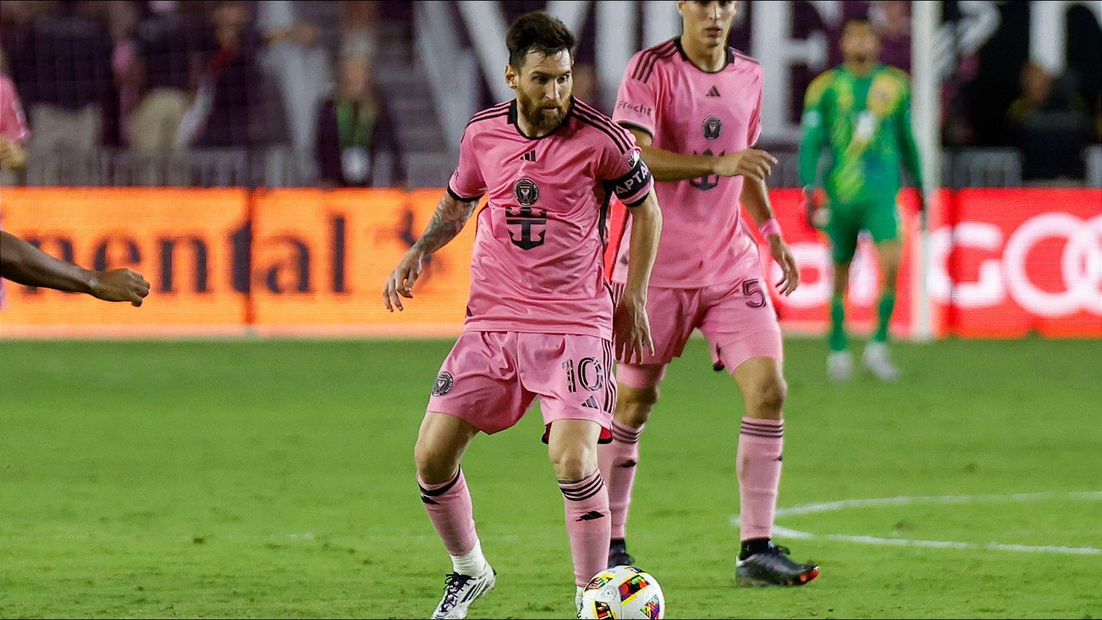 Barcelona president: Lionel Messi return to Barcelona unrealistic