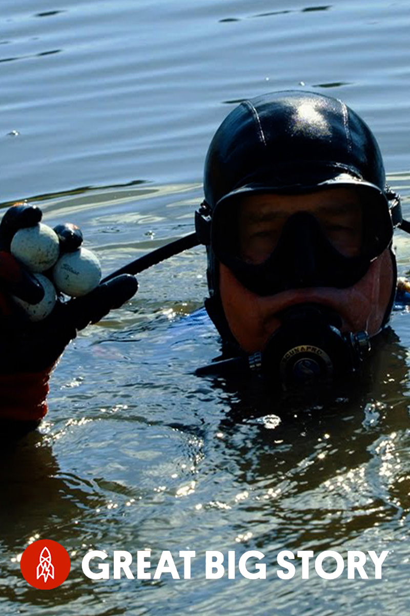 Tesoro sottomarino, ecco Gordon Davis, sommozzatore di palline da golf