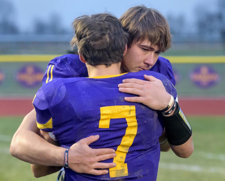 Illinois high school football playoff scores | Farmington's historic ...