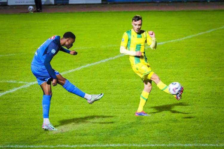 Football. National 3 : un nul frustrant pour le Sablé FC face à la ... Football. National 3 : un nul frustrant pour le Sablé FC face à la ...