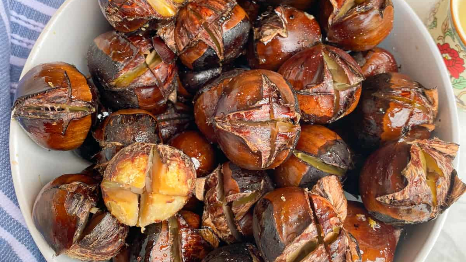 13 Delightful Holiday Snacks Everyone Will Love This Season