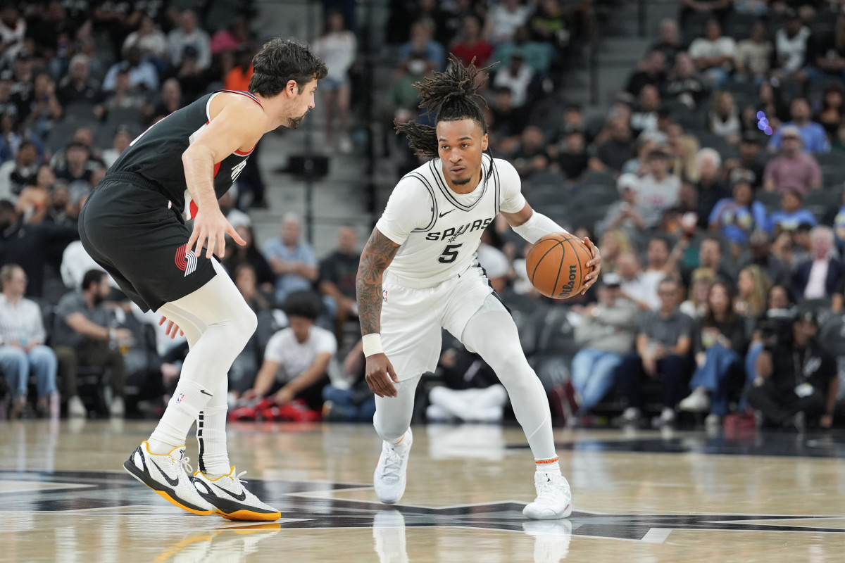 Spurs Rookie Stephon Castle Joins All-Time Greats With Eye-Popping Stat