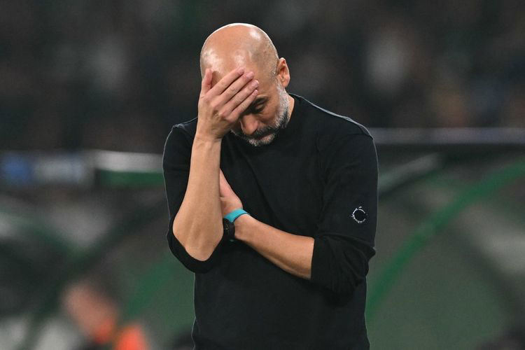 Pep Guardiola Marah, Pemain Man City Terpaksa Pulang Naik Bus Pep Guardiola Marah, Pemain Man City Terpaksa Pulang Naik Bus