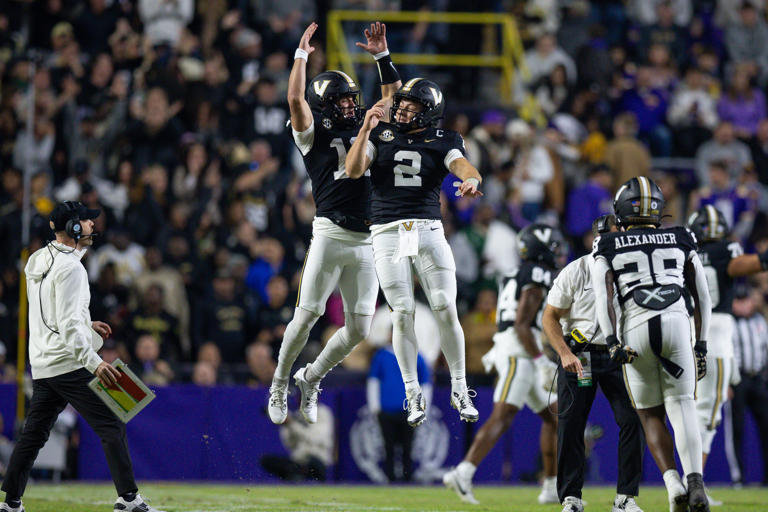 Vanderbilt football vs Tennessee final score, Diego Pavia highlights from rivalry game