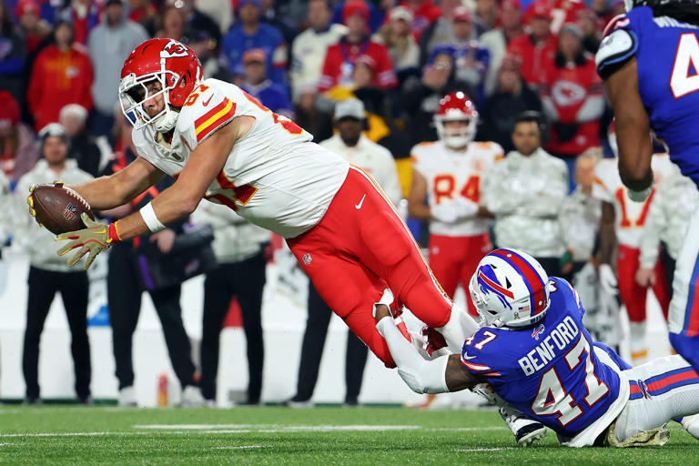 NFL Sunday schedule: How to watch Commanders-Eagles, Bills-Chiefs NFL ...