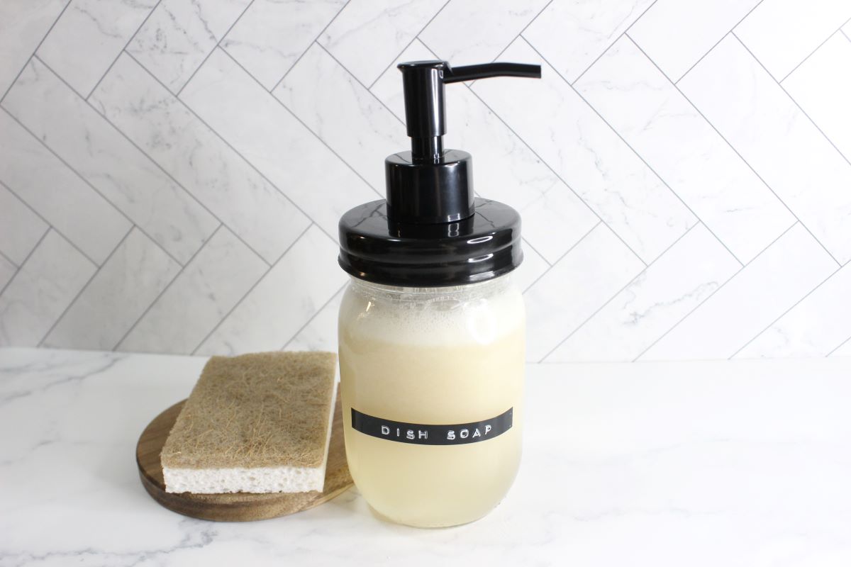 7 Cleaning Recipes So Easy Even Kids Can Use Them