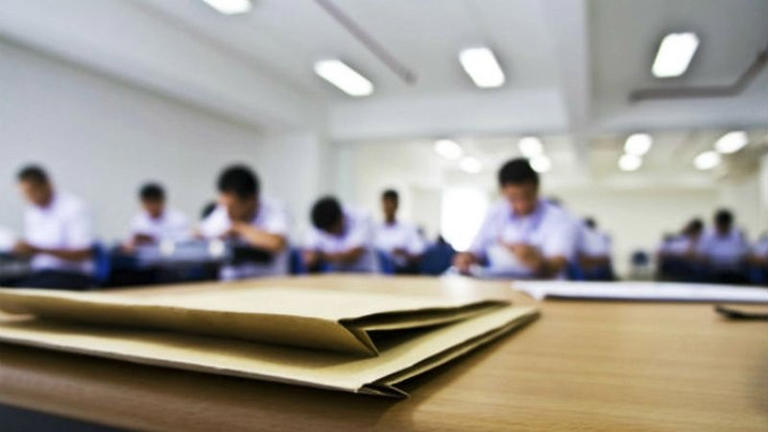 Centre Considers Reviewing JEE & NEET Difficulty To Align With Class 12 ...