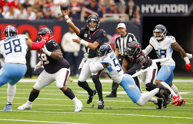 Kenneth Murray Jr. tops Titans' PFF grades after upset victory