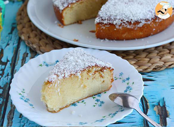 Pastel de coco tres leches brasileño