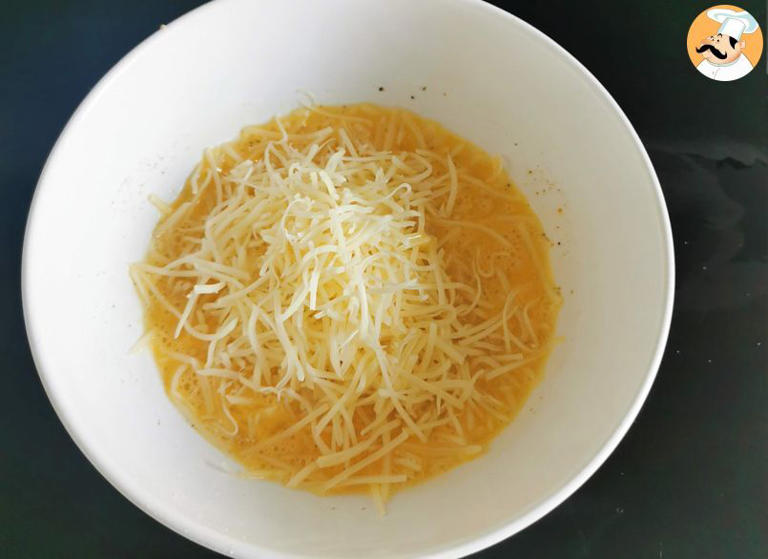 Cheese omelette, quick and easy!