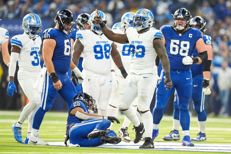 Detroit Lions lose defensive linemen Josh Paschal, Levi Onwuzurike to ...