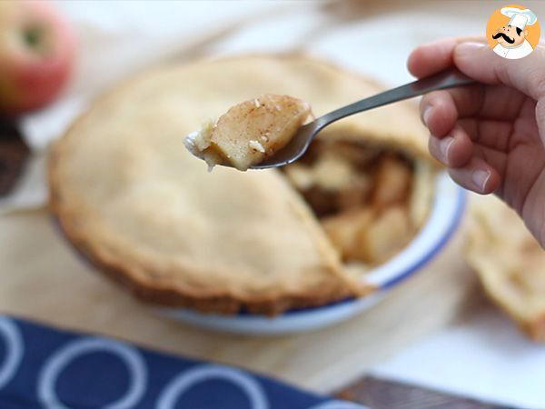 Apple pie, the english-style apple tart