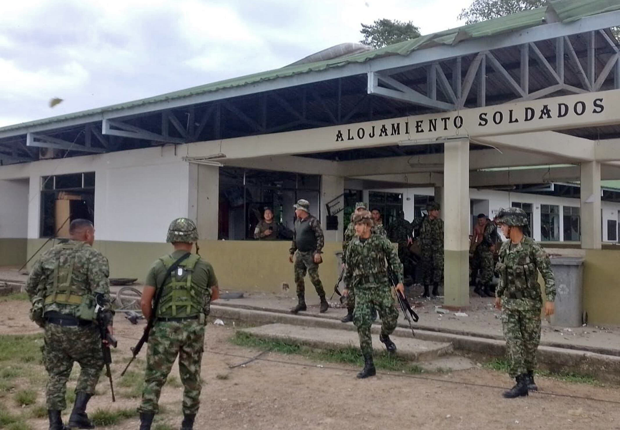 Ejército reporta ataque con explosivos en base militar de Puerto Jordán ... Ejército reporta ataque con explosivos en base militar de Puerto Jordán ...