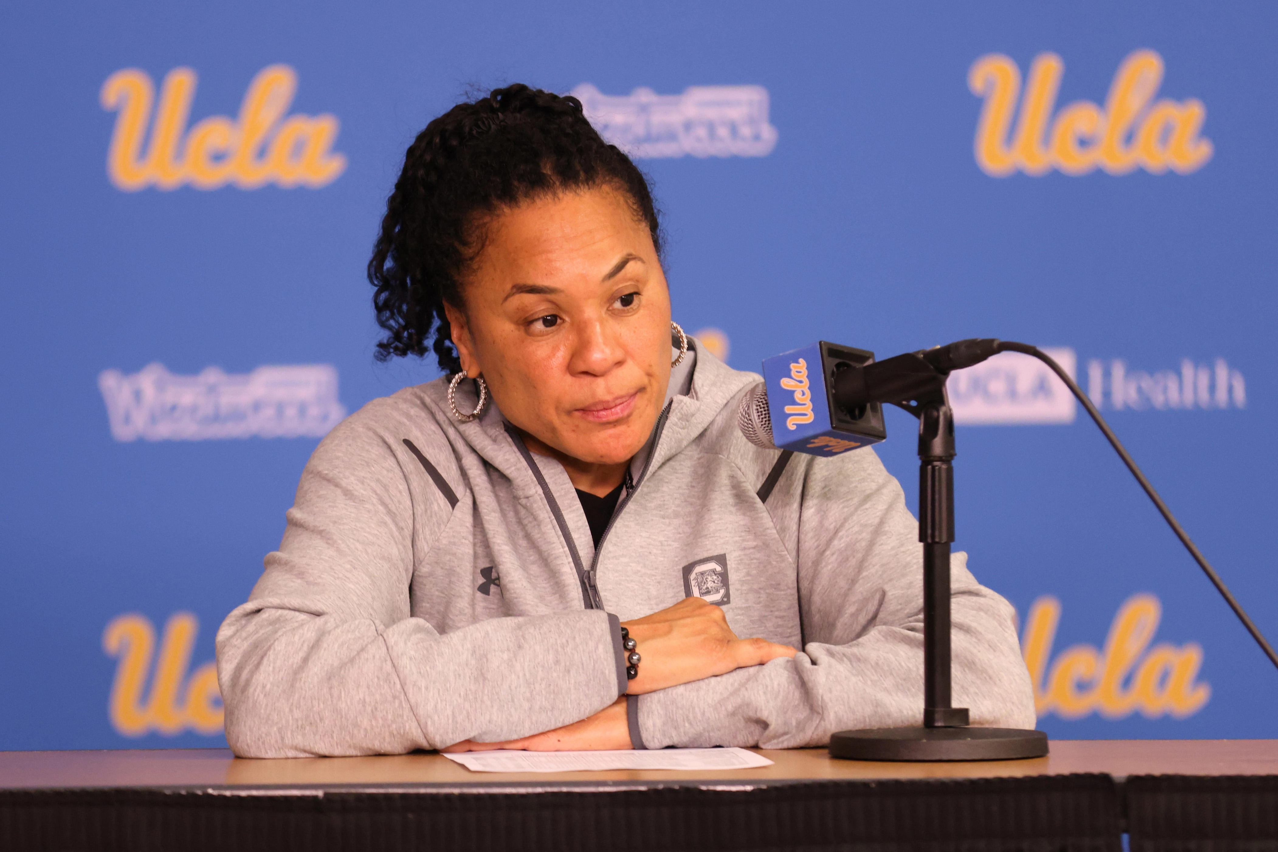 How South Carolina's Dawn Staley helped UCLA star Lauren Betts in ...