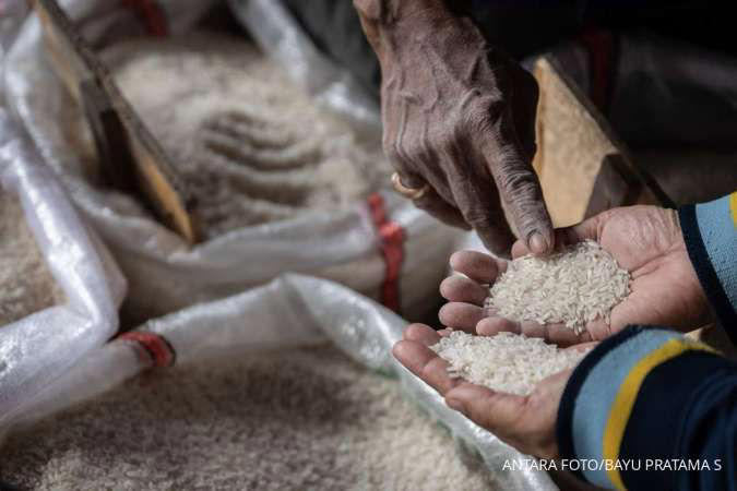 Satgas Pangan Pastikan Stok Beras di Pasar Induk Cipinang Aman Selama ... Satgas Pangan Pastikan Stok Beras di Pasar Induk Cipinang Aman Selama ...