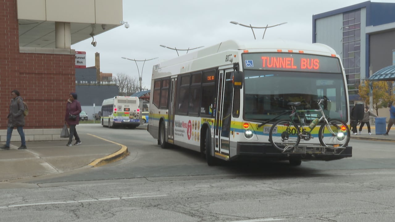 Windsor Transit is $566K in the hole — in part because of the tunnel bus
