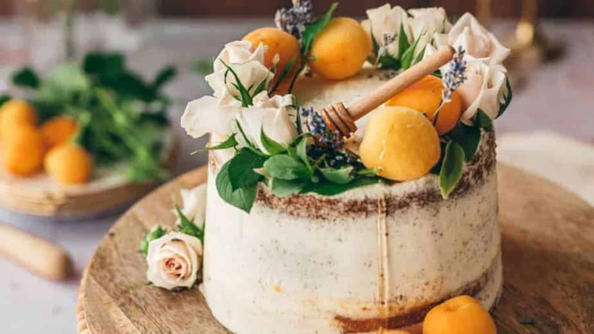 20 Fancy Cakes That Impress When You're Tired of Basic Desserts