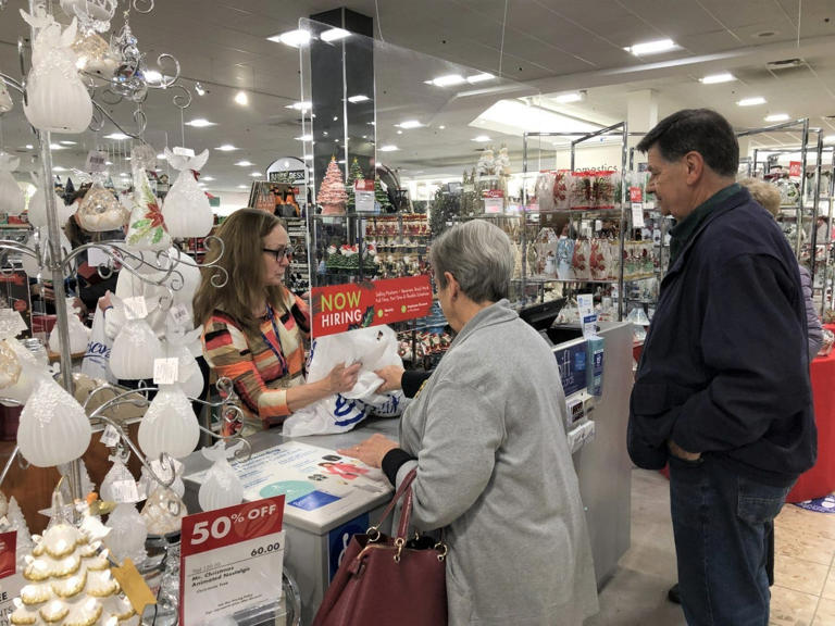 What time do stores open on Black Friday? Here's what you need to know ...