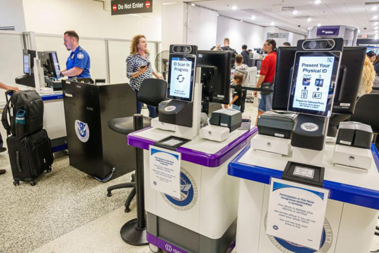 Senators sound alarm over TSA face scan technology