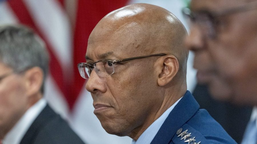 Mattis joins ex-Pentagon chiefs in call for hearings on ‘reckless’ Trump military firings