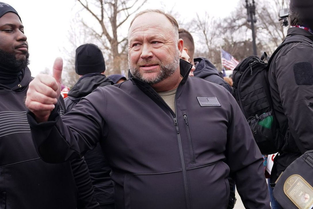 Judge to hear Alex Jones' challenge to The Onion's bid for his Infowars ... Judge to hear Alex Jones' challenge to The Onion's bid for his Infowars ...