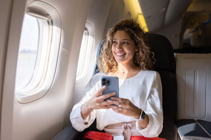 Here’s What a Long Flight Does To Your Body, Says an Aviation Medical ...