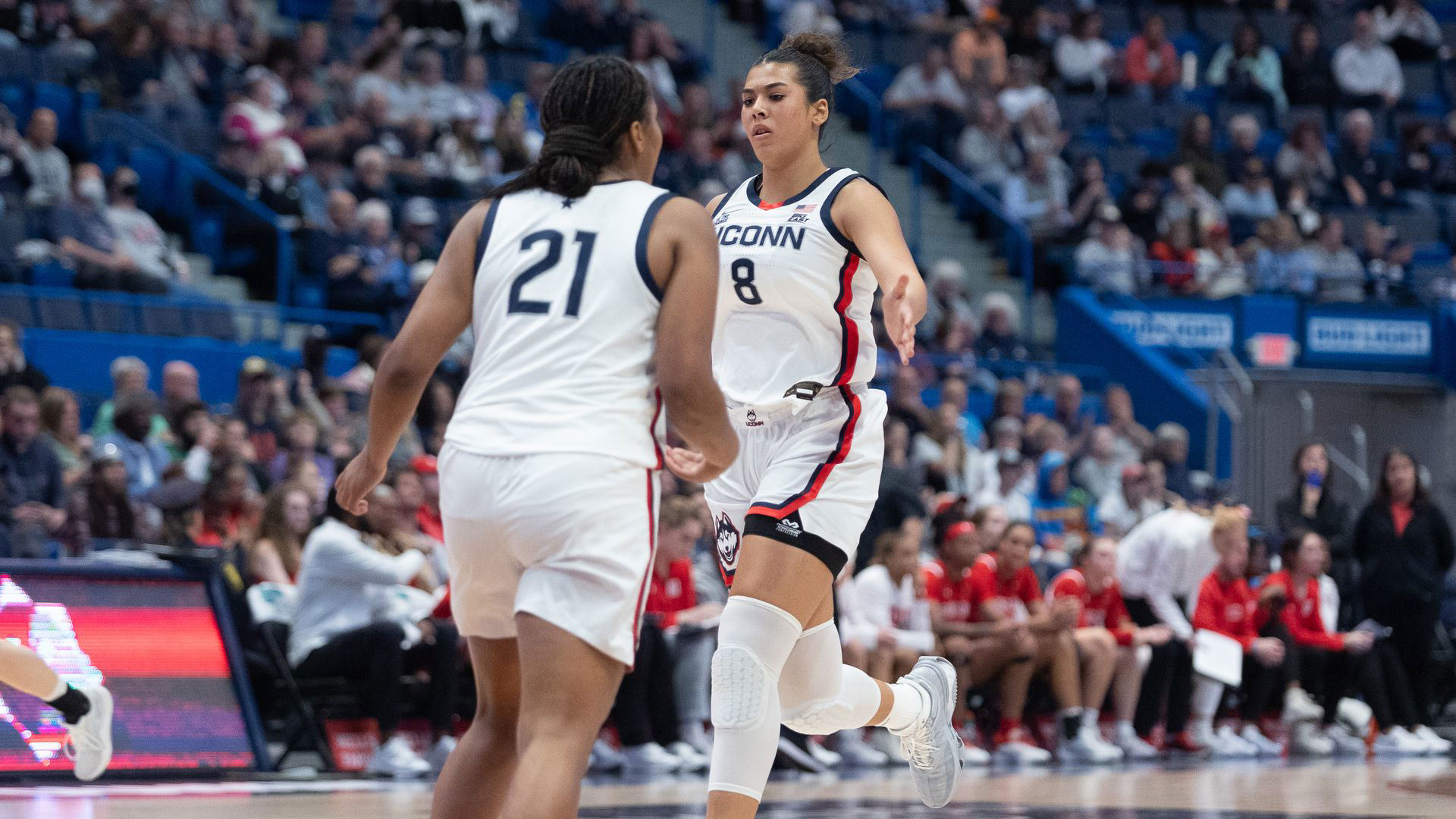 UConn women’s basketball cruises past Oregon State, 71-52 UConn women’s basketball cruises past Oregon State, 71-52