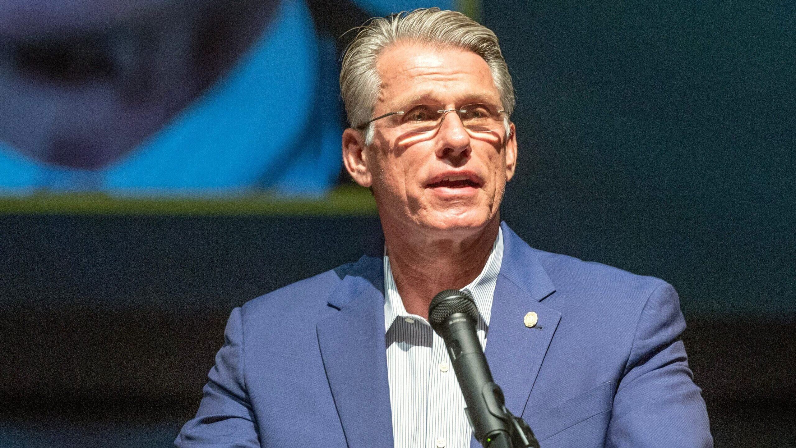 Former Vikings GM Contracted to Oversee New York Jets GM Hire Former Vikings GM Contracted to Oversee New York Jets GM Hire
