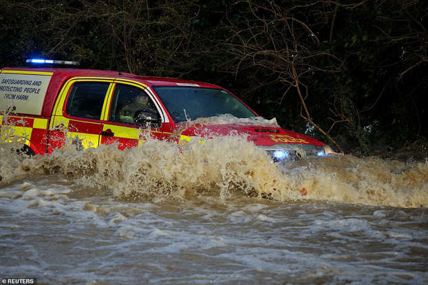 UK forecasters face backlash over 'insufficient' Storm Bert warning UK forecasters face backlash over 'insufficient' Storm Bert warning