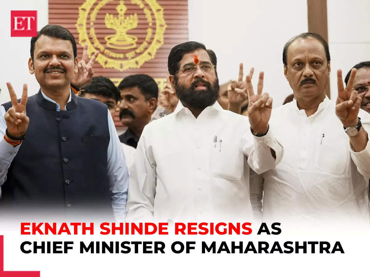 Eknath Shinde resigns as Maha CM in presence of Fadnavis, Ajit Pawar ... Eknath Shinde resigns as Maha CM in presence of Fadnavis, Ajit Pawar ...