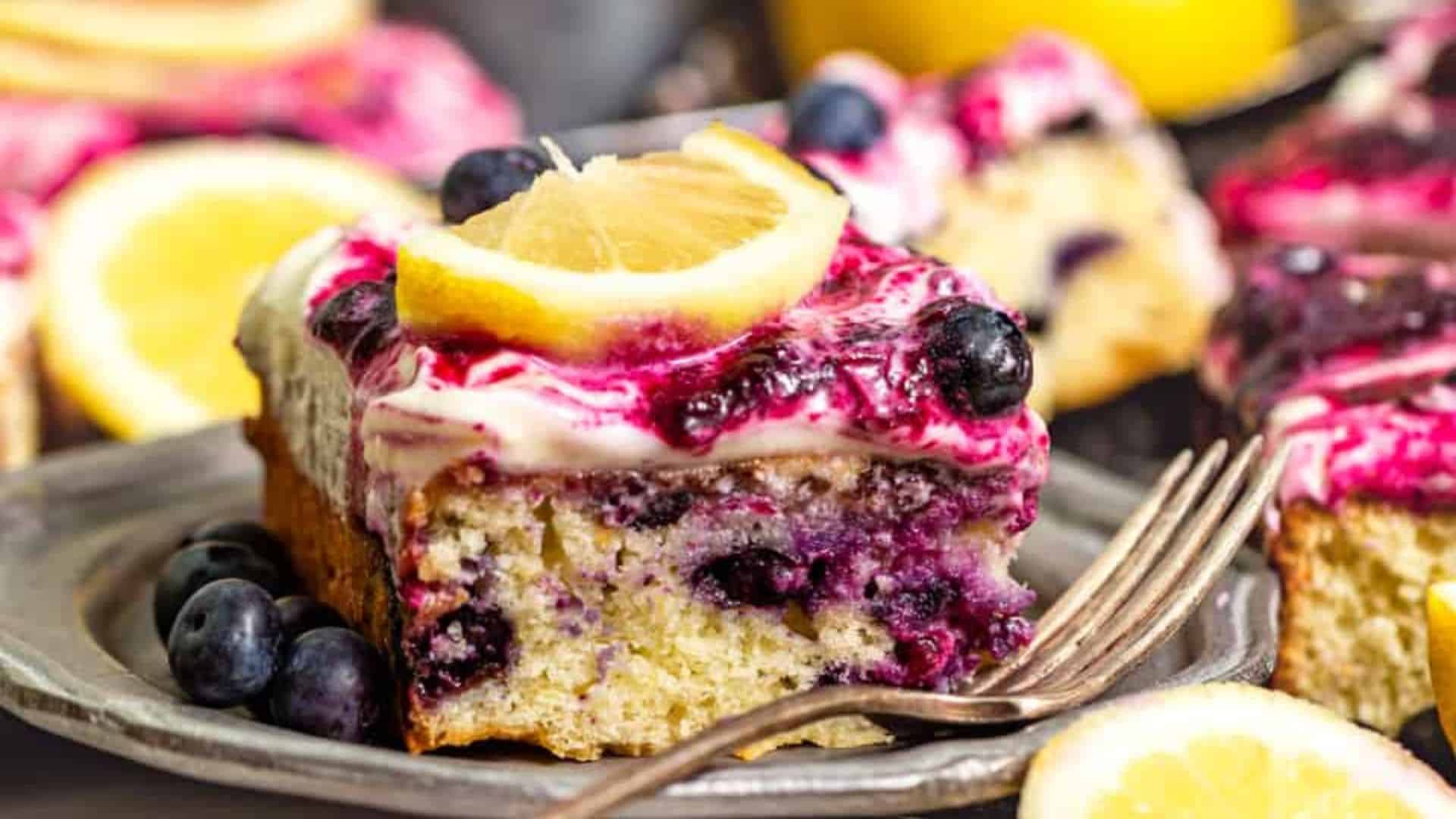 25 Sheet Cakes That Always Get More Compliments Than Layer Cakes