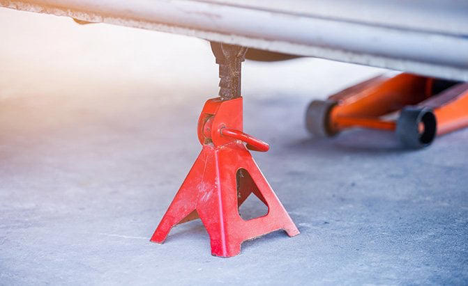 Need New Jack Stands? Here's What We Recommend