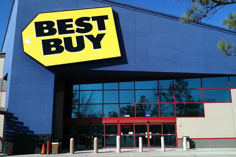 11 Retail Chains That Were Once Huge But Are Slowly Disappearing