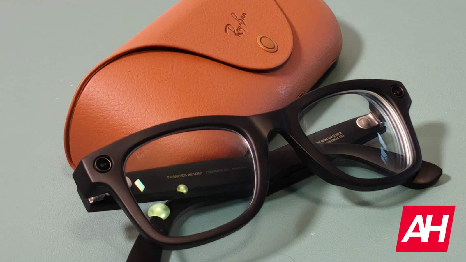 Meta's Ray-Ban smart glasses could get a display next year