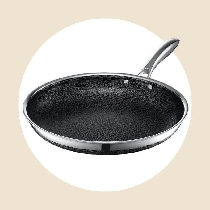 I Tried the Gordon Ramsay-Approved HexClad Pan—Here’s Why It’s a ...