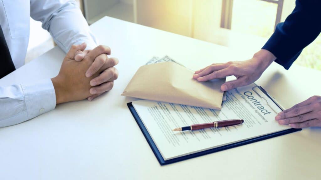 8 Side business ideas that can be legally risky