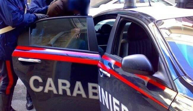Chiavari: brucia l’auto dell’ex per vendetta, 54 finisce in carcere